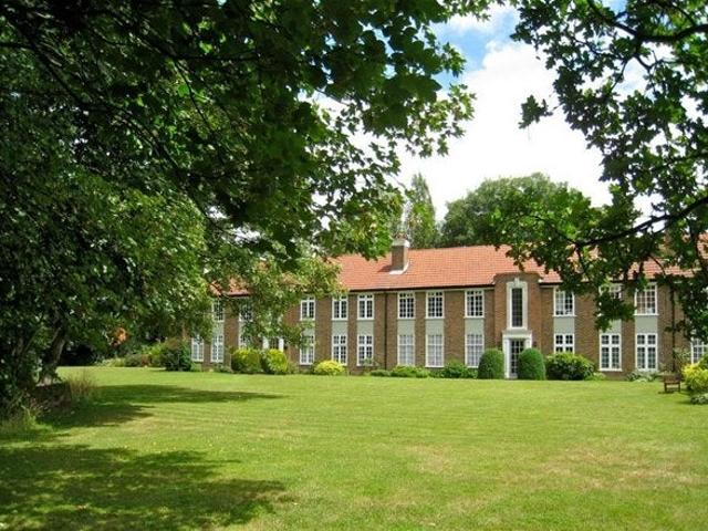 Apartment at Rythe Court, Elmbridge