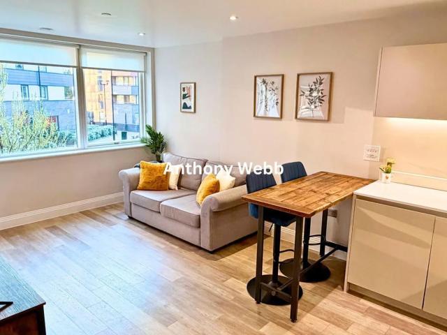 Apartment at Ryalls Court, London