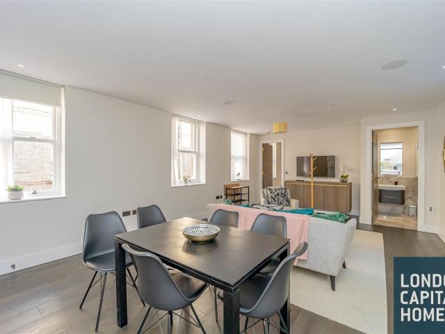 Apartment at Ryder Mews, London