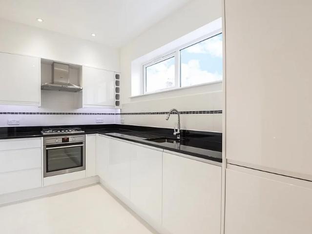 Apartment at Rye Lane, Greater London