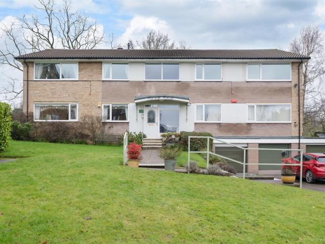 Apartment at Ryecroft Glen Road, Sheffield