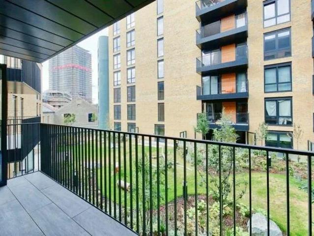 Apartment at Ryeland Boulevard, Greater London
