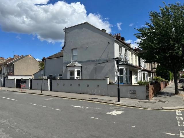 Apartment at Rymer Road, Greater London