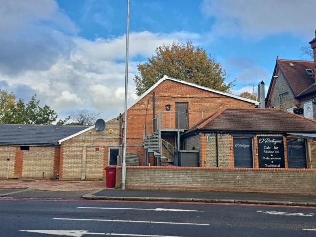 Apartment at Wokingham Road, Reading