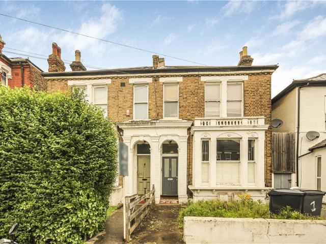 Apartment at Wolfington Road, Greater London