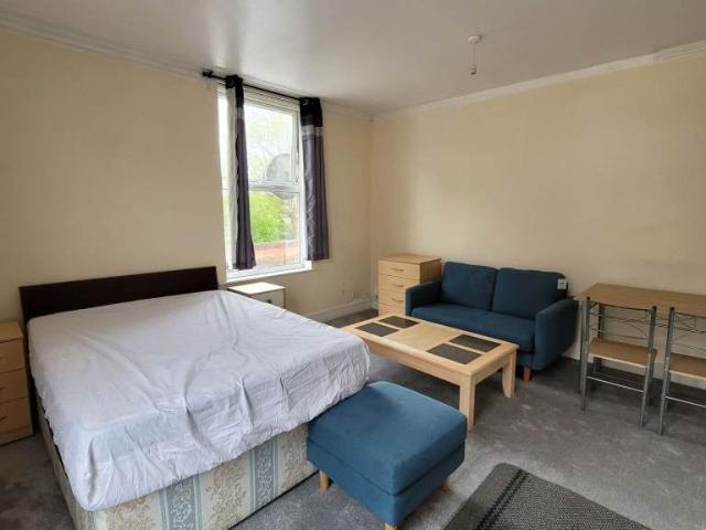 Apartment at Wollaton Road, Nottingham