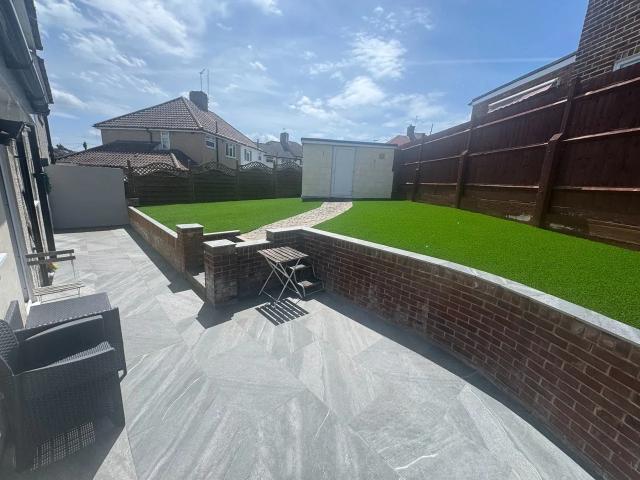 Apartment at Wolsey Crescent, Greater London