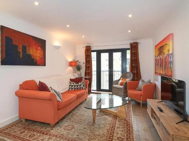 Apartment at Wolseley Street, Greater London