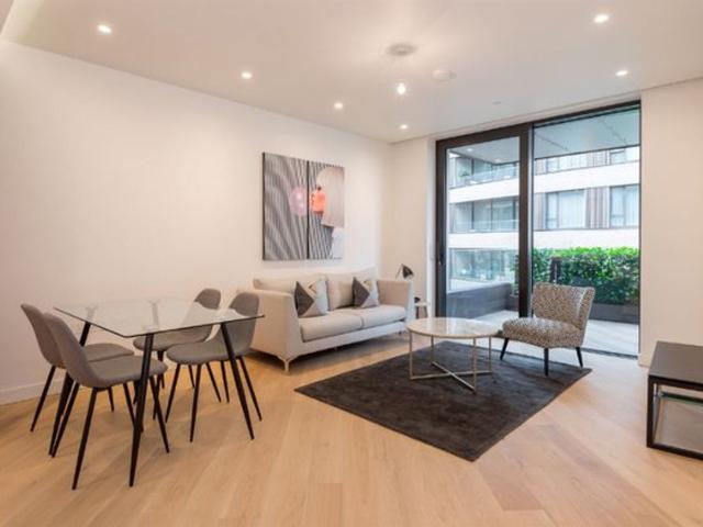 Apartment at Wood Crescent, Greater London