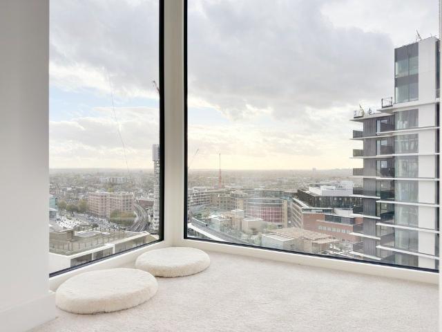 Apartment at Wood Lane, Greater London