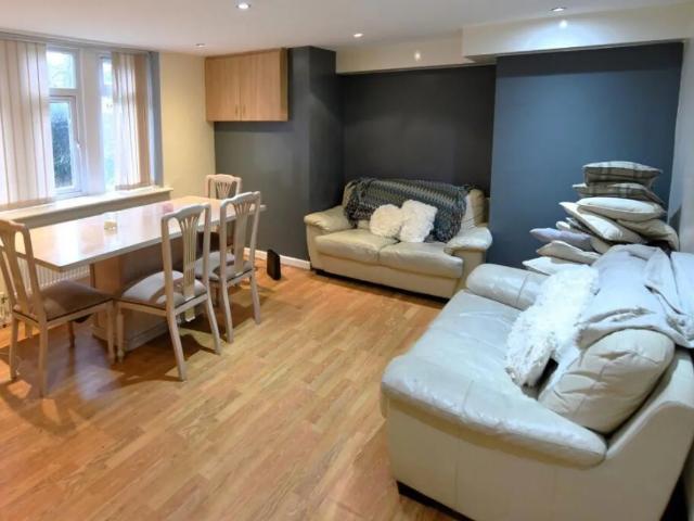 Apartment at Wood Lane, Leeds
