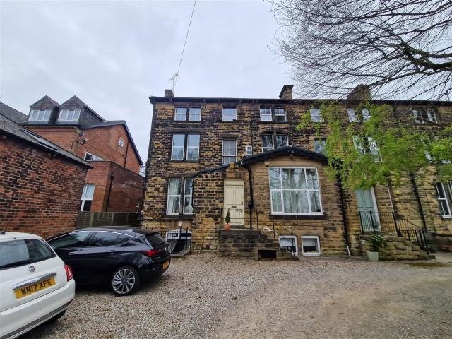 Apartment at Wood Lane, Leeds