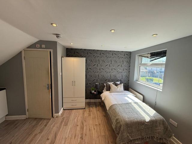 Apartment at Wood Rise, Greater London
