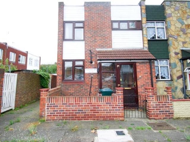 Apartment at Woodman Path, Greater London