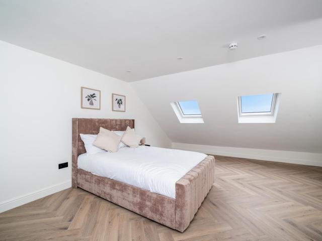 Apartment at Woodmansterne Road, Greater London