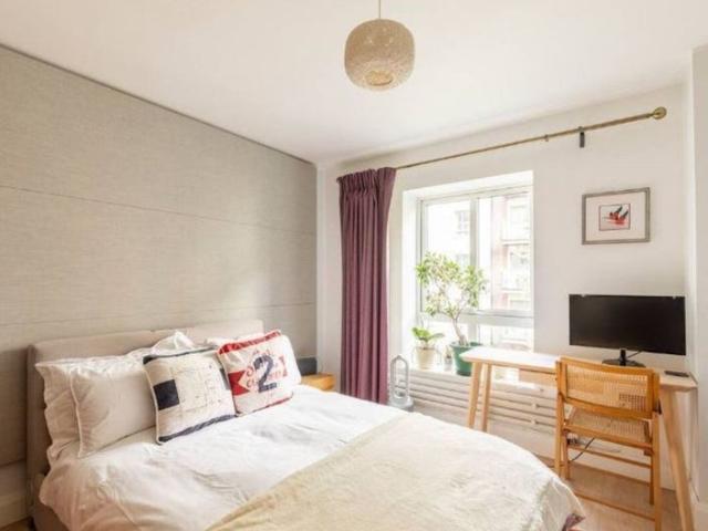 Apartment at Woodmill Close, Greater London