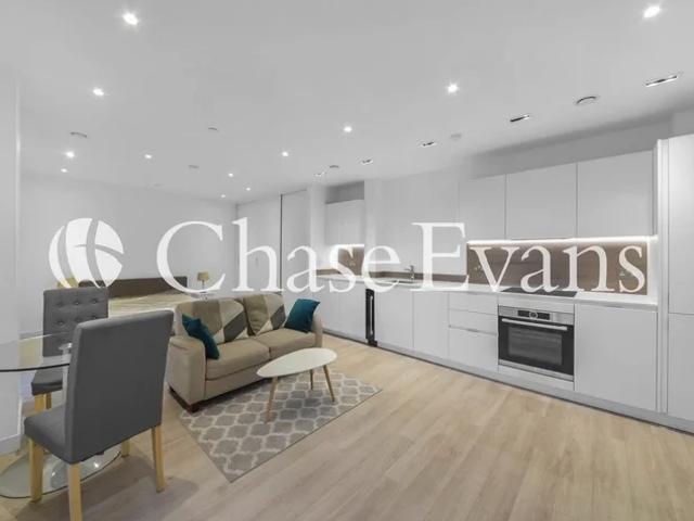 Apartment at Woodberry Down, Greater London