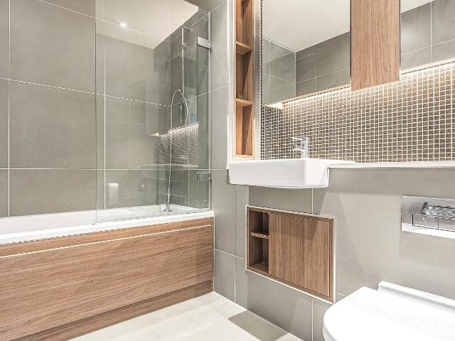 Apartment at Woodberry Down, Greater London
