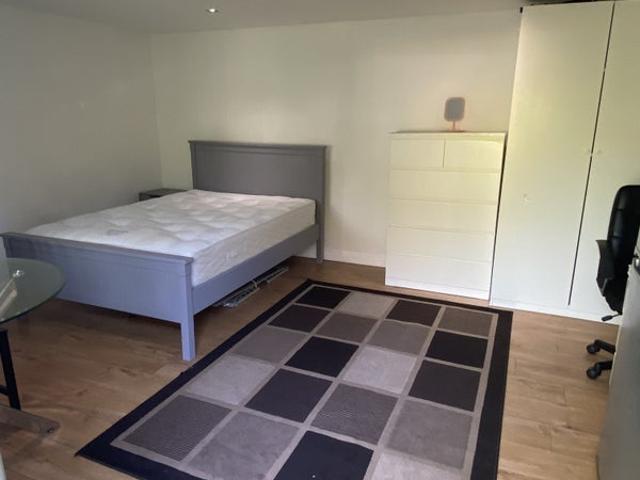 Apartment at Woodcock Hill, Greater London