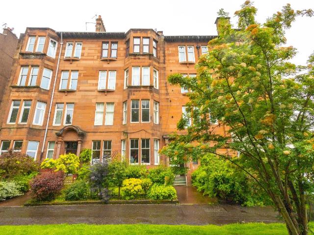 Apartment at Woodcroft Avenue, Glasgow