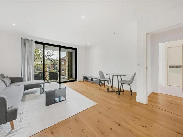 Apartment at Woodfield Road, City of Westminster