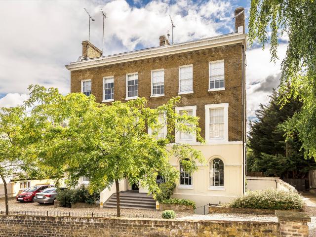 Apartment at Woodhill, Greater London