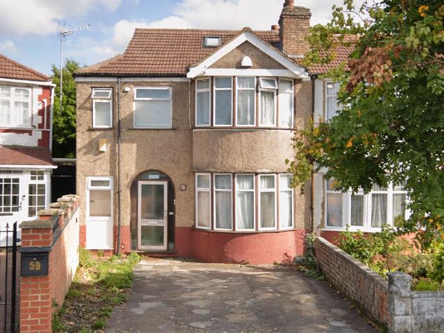 Apartment at Woodhouse Avenue, Greater London