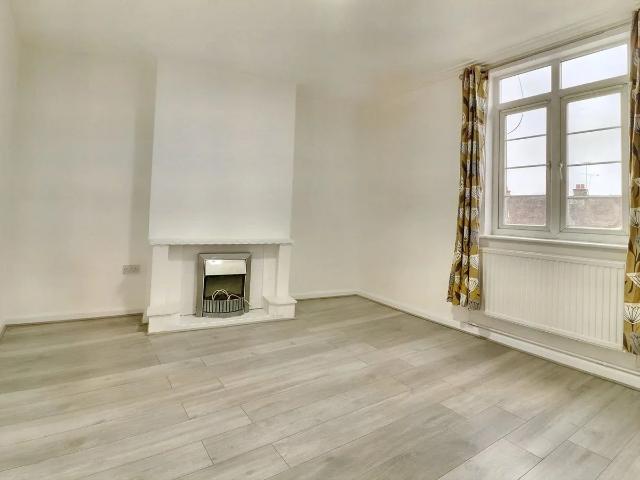Apartment at Woodhouse Road, Greater London