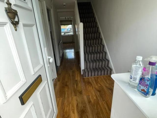 Apartment at Woodland Road, Greater London