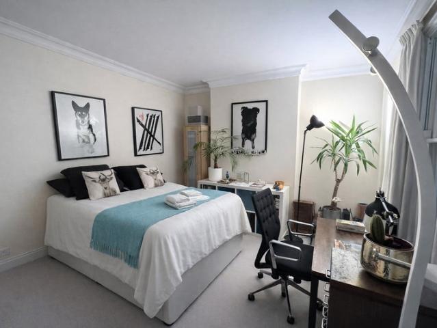 Apartment at Woodlawn Road, Greater London