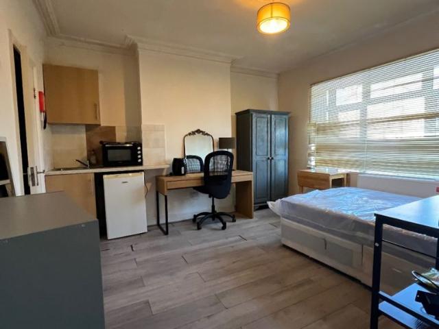 Room at Woodstock Avenue, Greater London