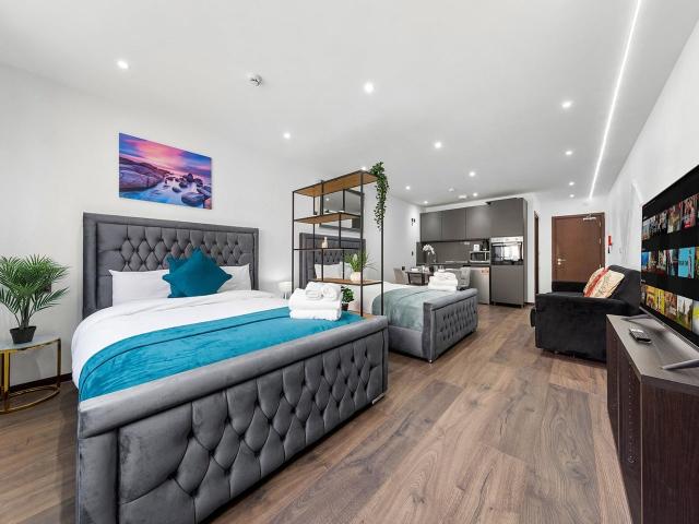 Apartment at Woodstock Road, Greater London