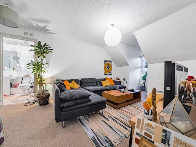 Apartment at Wood's Road, Greater London