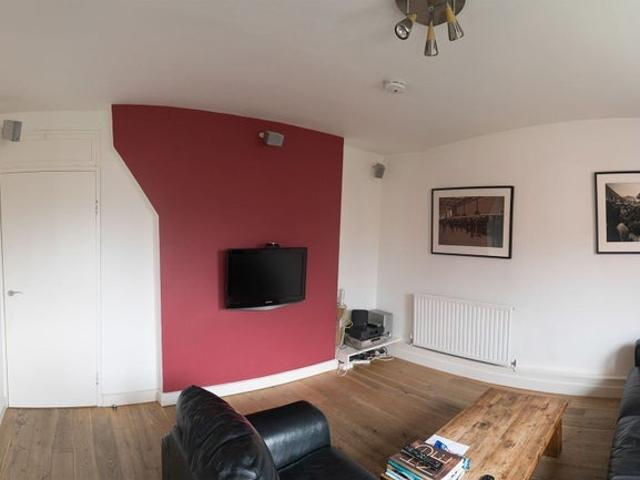 Apartment at Woodseer Street, Greater London