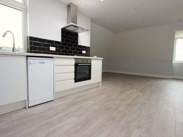 Apartment at Woodside Park Road, Greater London