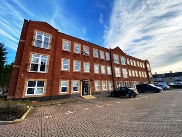 Apartment at Woodside Park, Rugby