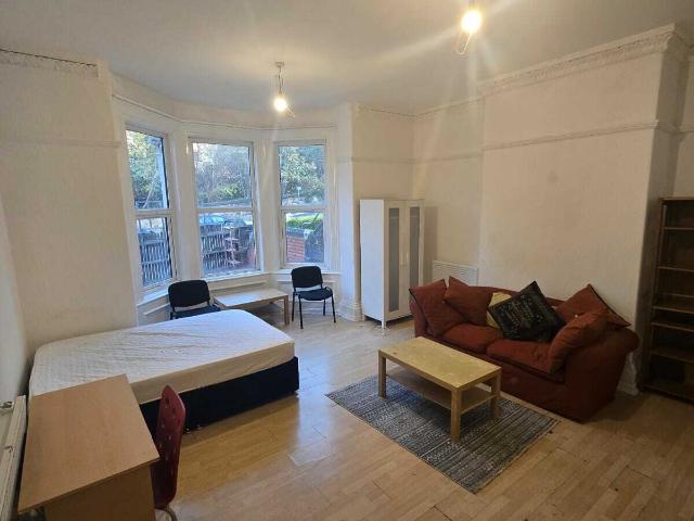 Apartment at Woodsley Road, Leeds