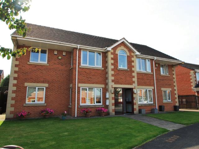 Apartment at Woodvale Close, Barnsley
