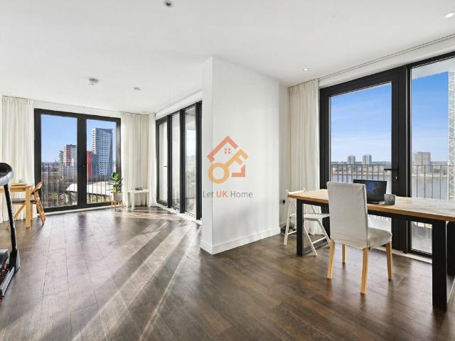 Apartment at Woolwich High Street, Greater London