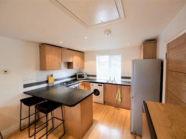 Apartment at Worcester Park, Bath