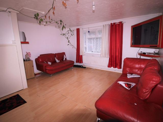 Apartment at Wordsworth Way, Greater London