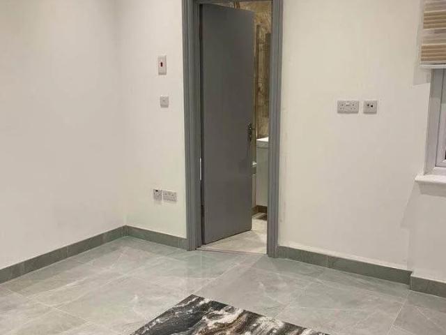 Apartment at Wordsworth Parade, Greater London