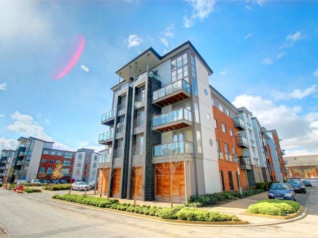 Apartment at Worsdell Drive, Gateshead