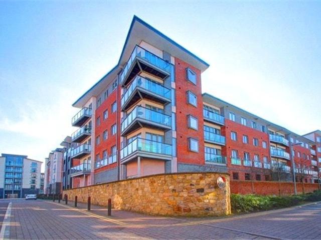 Apartment at Worsdell Drive, Gateshead