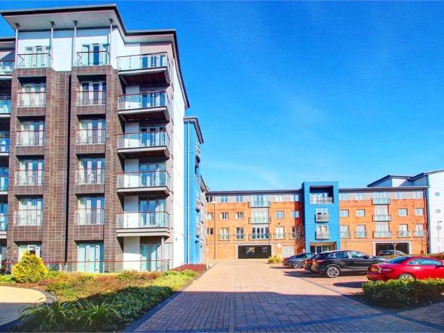 Apartment at Worsdell Drive, Gateshead