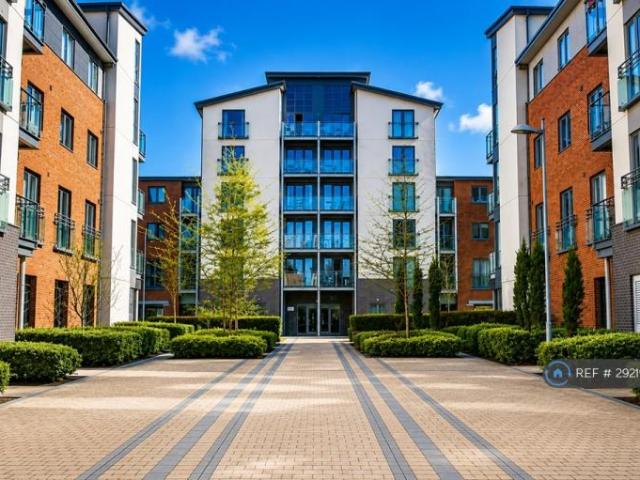 Apartment at Worsdell Drive, Gateshead