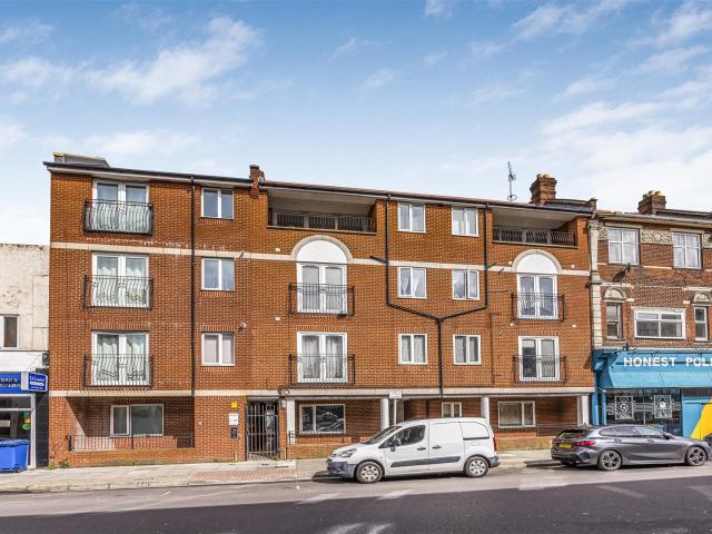Apartment at Worsley Road, Portsmouth