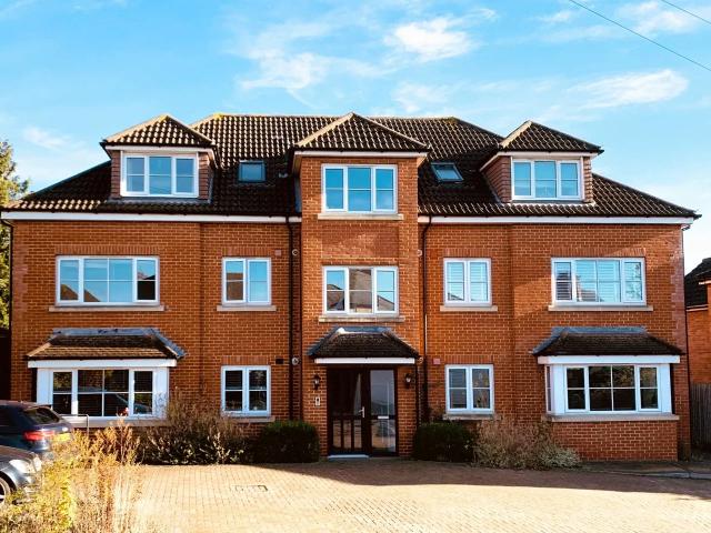 Apartment at Worplesdon Road, Guildford