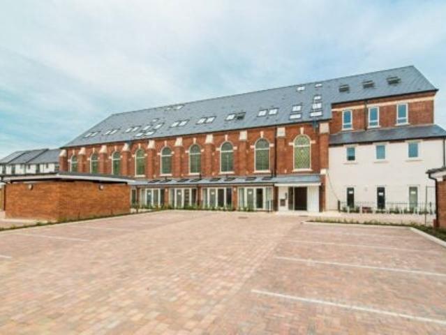 Apartment at Watertower Way, Basingstoke and Deane