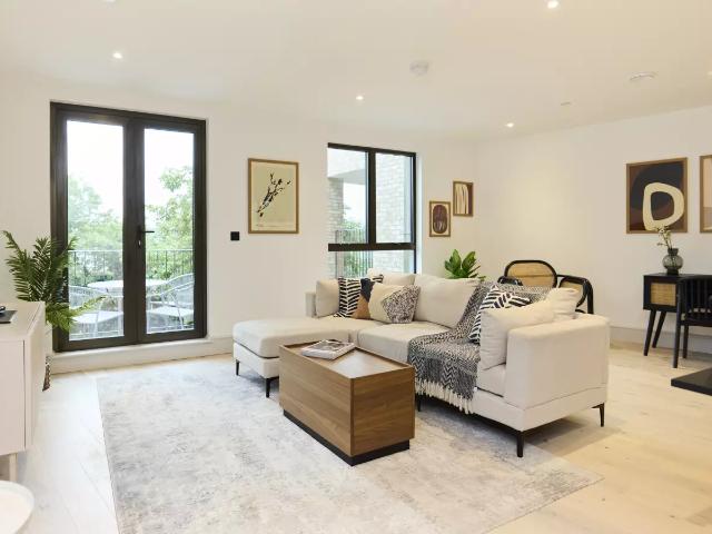 Apartment at Watermill Way, Greater London